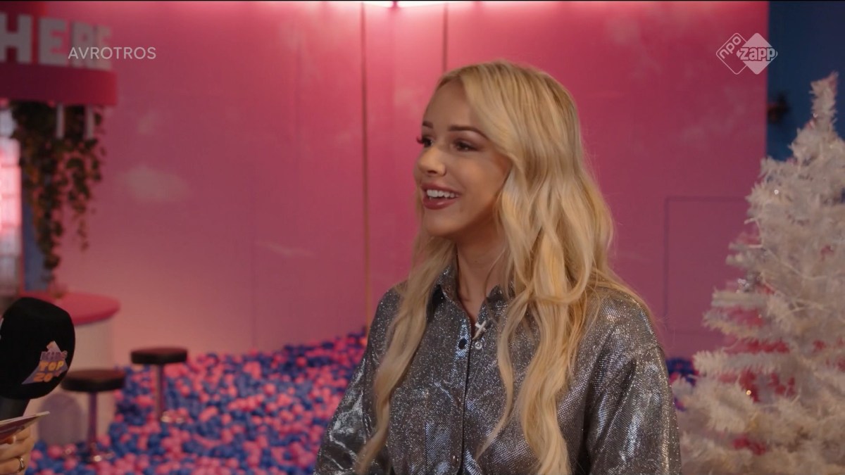 Emma Heesters – Vidcaps