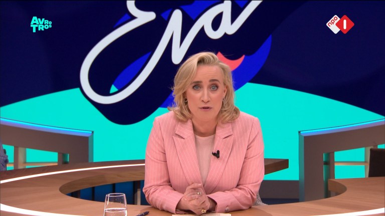 Eva Jinek – Vidcaps